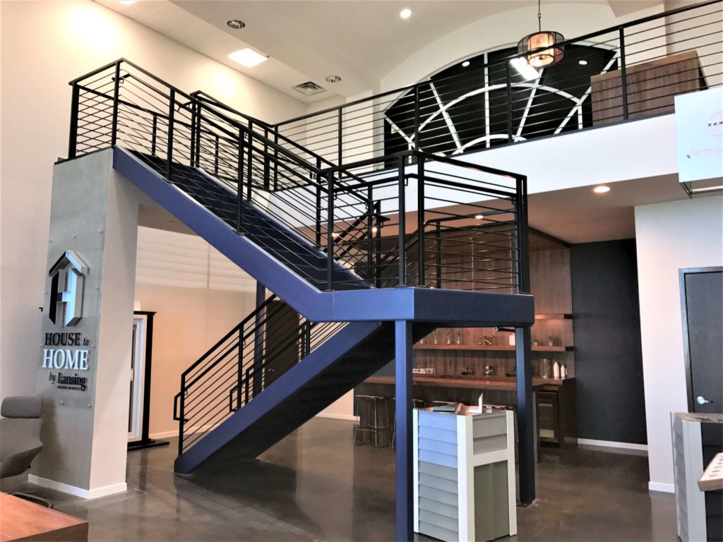 Horizontal Railing and Horizontal Infill Panels from Alumina