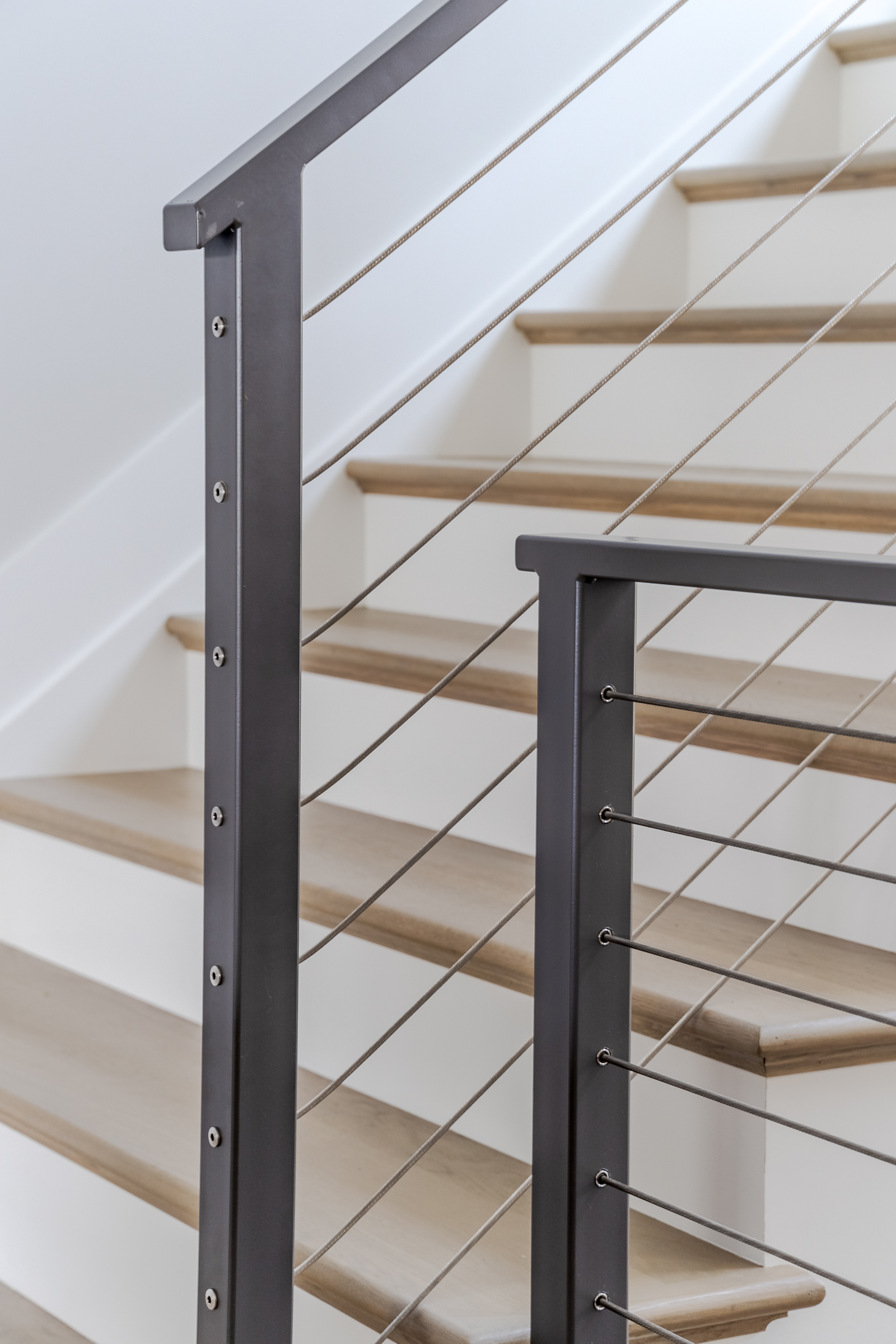 Custom Railing with Safety and Style - Alumina